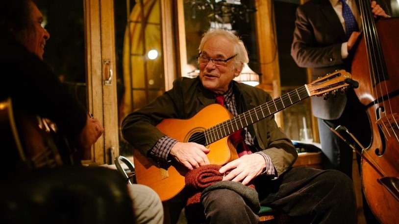 Beautiful music sings from Gene Bertoncini’s guitar